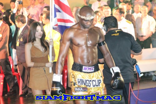 VUYISILE COLOSSA (SOUTH AFRICA) - SIAM FIGHT MAG