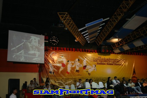 BANGKOK BOXING STADIUM - SIAM FIGHT MAG