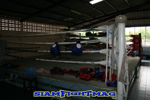 BANGKOK BOXING STADIUM - SIAM FIGHT MAG