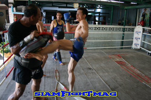 THE KIATPETCH GYM CAMP - SIAM FIGHT MAG