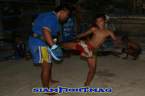 THE CHOWACHALA GYM - SIAM FIGHT MAG