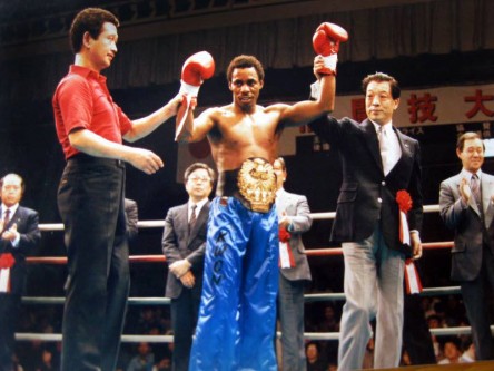 RONNIE "MACHINE GUN" GREEN (ENGLAND) - SIAM FIGHT MAG
