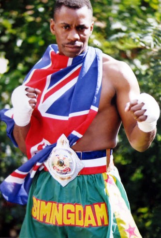 RONNIE "MACHINE GUN" GREEN (ENGLAND) - SIAM FIGHT MAG
