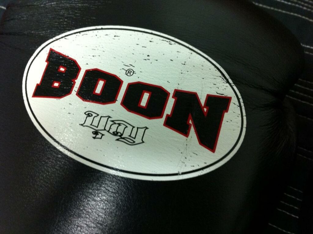 BOON THE BRAND AUTHENTIC! - SIAM FIGHT MAG