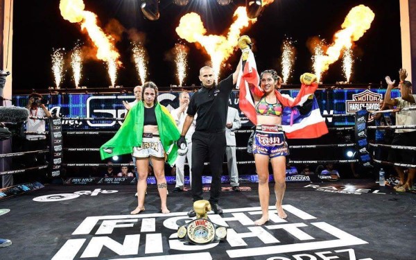 THE AMAZONS OF MUAY THAI - SIAM FIGHT MAG