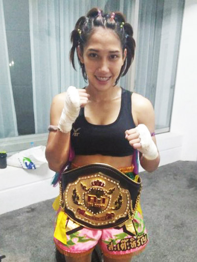 LES AMAZONES DU MUAY THAI - SIAM FIGHT MAG