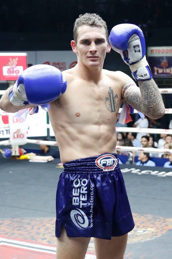 CHADD COLLINS (AUSTRALIA) - SIAM FIGHT MAG