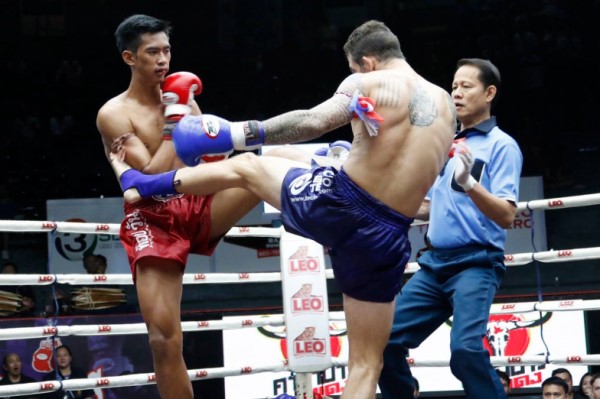 CHADD COLLINS (AUSTRALIA) - SIAM FIGHT MAG