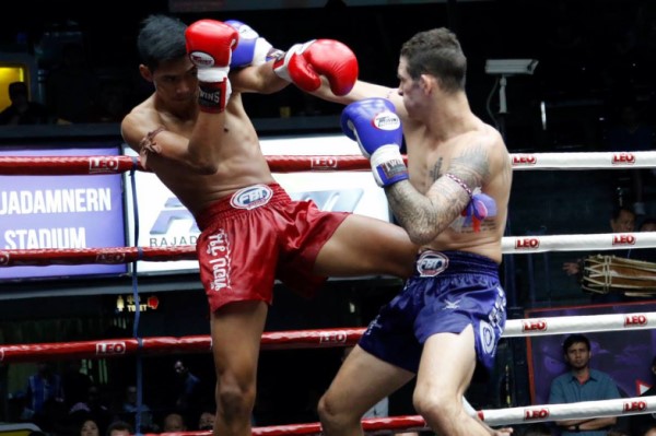 CHADD COLLINS (AUSTRALIA) - SIAM FIGHT MAG