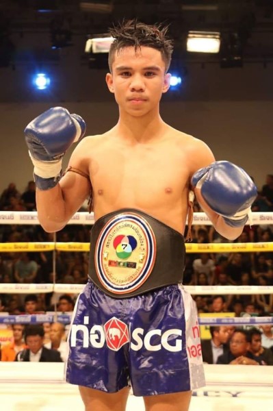 THAI RISING STARS OF 2020S - SIAM FIGHT MAG