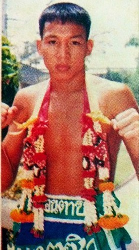NONGMOON CHOMPHUTHONG - SIAM FIGHT MAG
