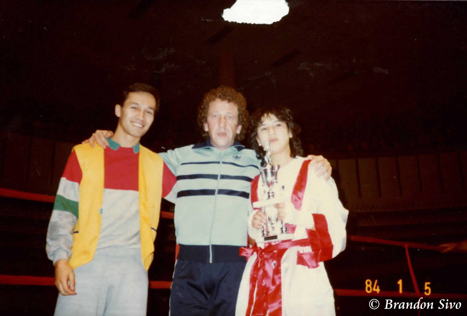 DANIEL "THE VOICE" ALLOUCHE SE RETIRE DES RINGS, IL LAISSE SON MICRO ...