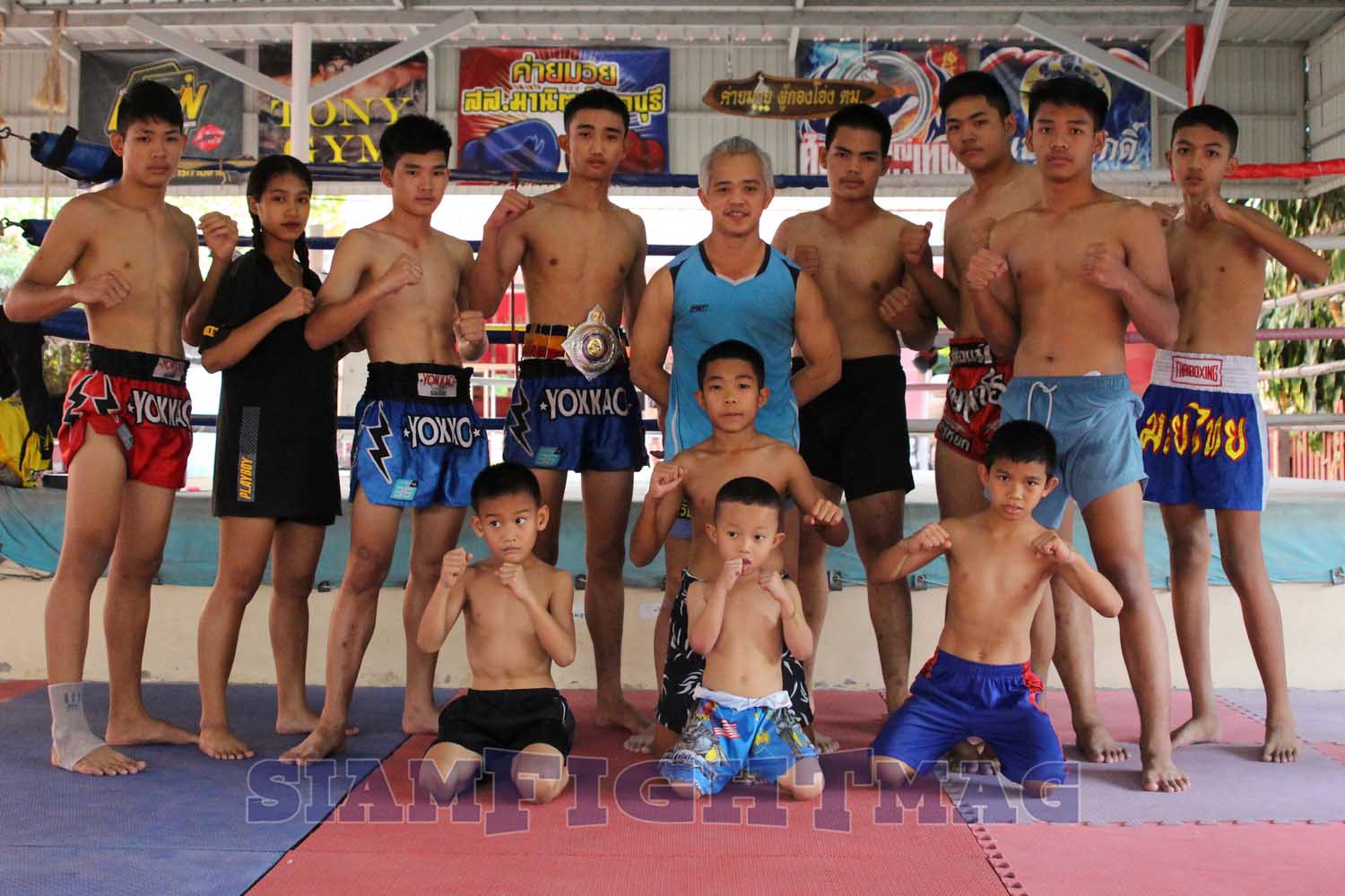 PHUKONGONG TOR MOR GYM - SIAM FIGHT MAG