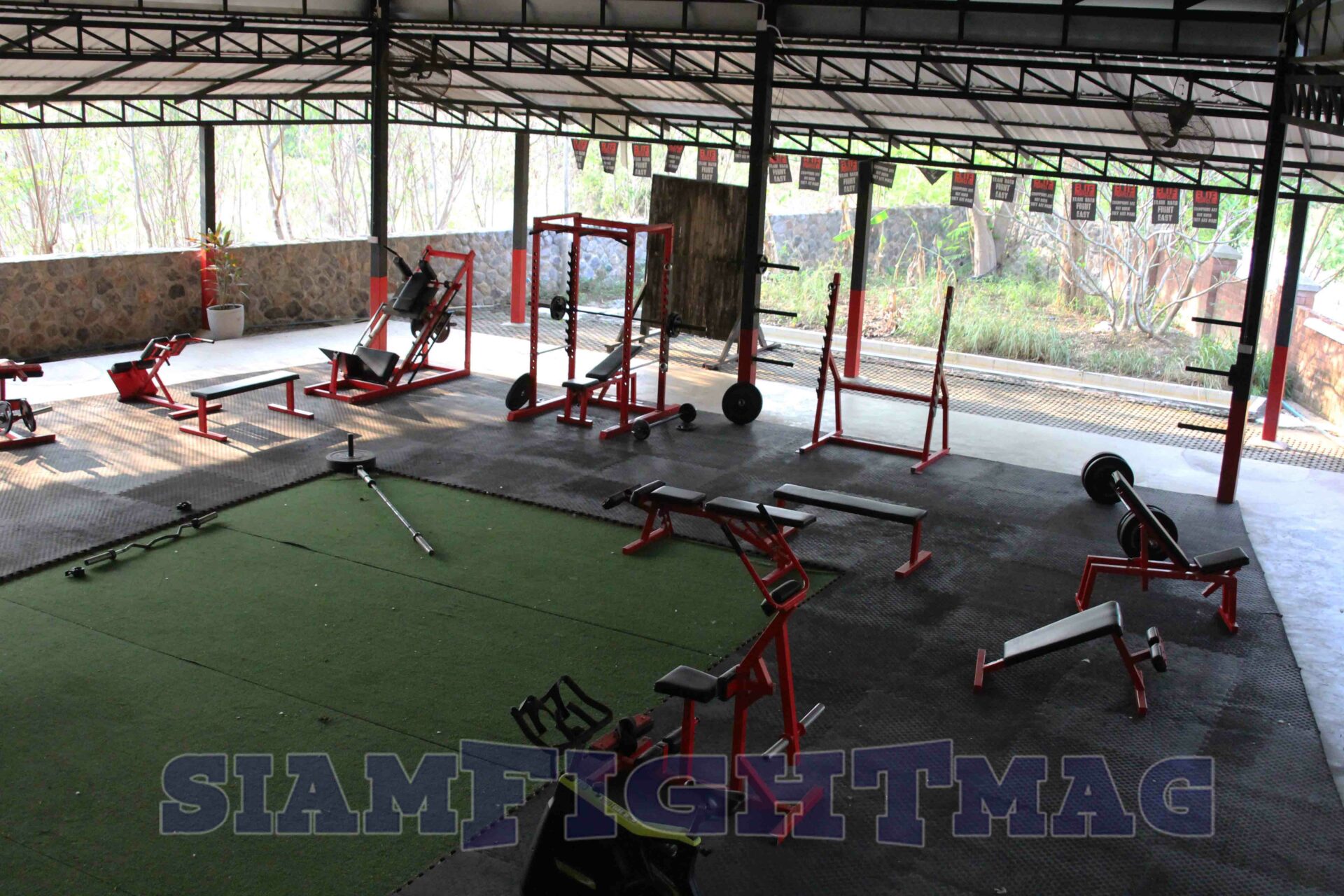 HUA HIN “ELITE FIGHT CLUB” BOXING CAMP - SIAM FIGHT MAG
